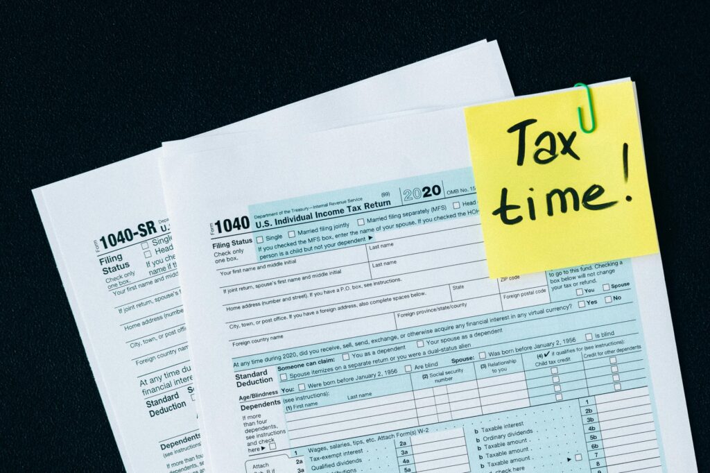 Should You File Your Taxes Yourself or Hire a Professional? Here’s What ...